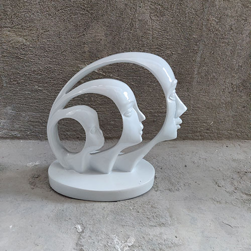 Resine 3 Faces Statue Sculpture - The Classics Collections